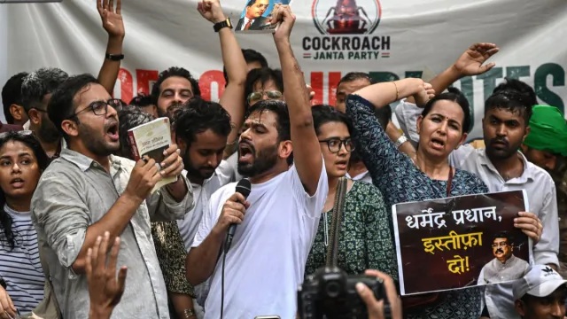 CJP Protest at Jantar Mantar Over NEET, CBSE Issues | Edusaint School News